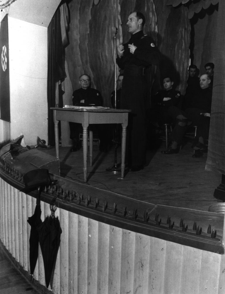 Adrien Arcand (1899-1967) - Collège de Montréal